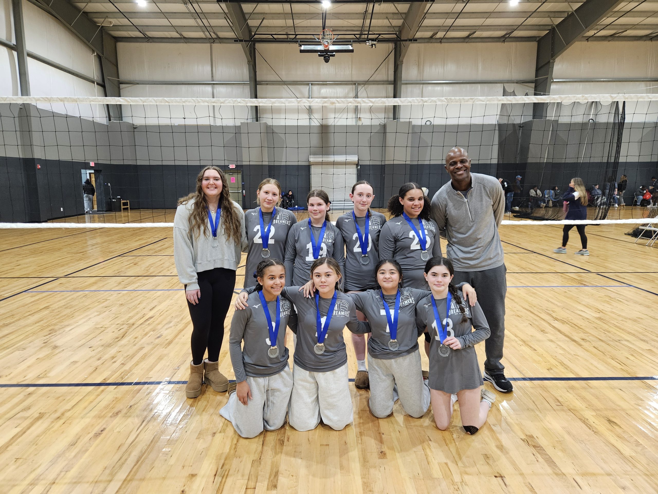 iRoy Dreamers 13U gold - iRoy Sport & Fitness